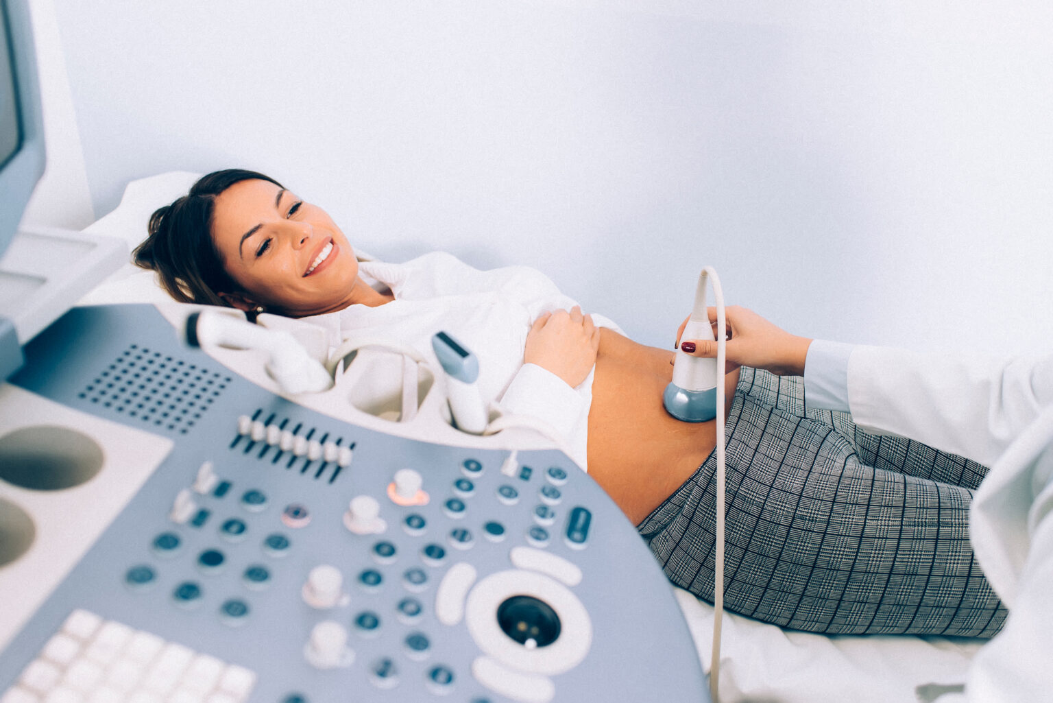 Ecografia addome completo: cosa si vede e quando farla